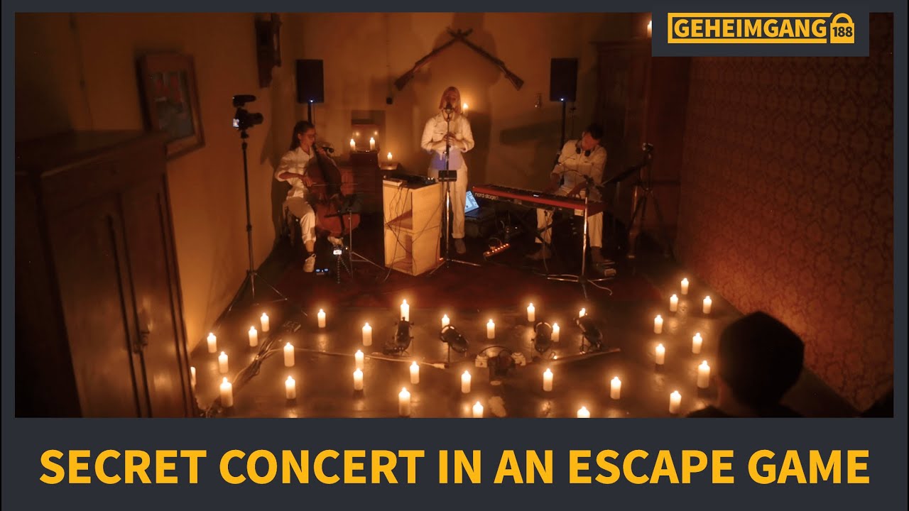 Secret concert in an escape game - YouTube