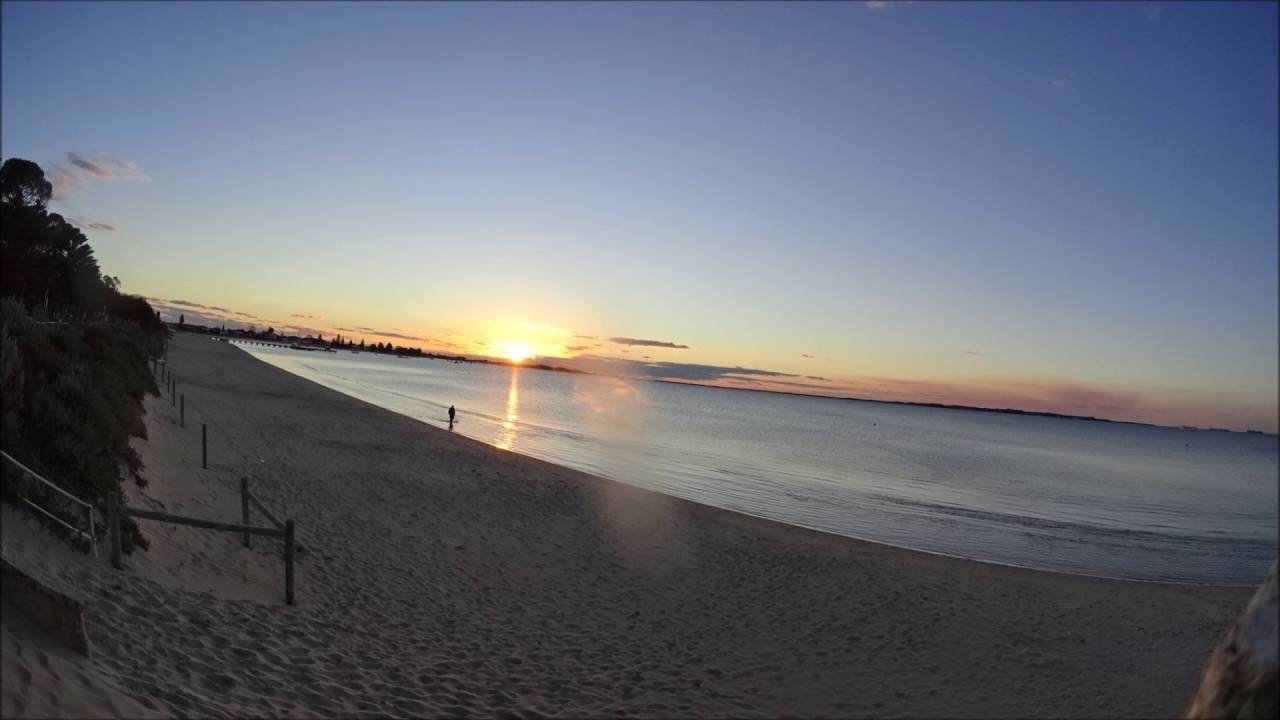 Rockingham sunset - YouTube