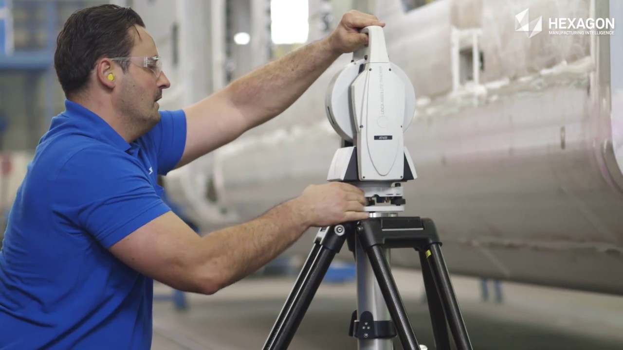 Leica AT403 Laser Tracker in Train Manufacturing - YouTube