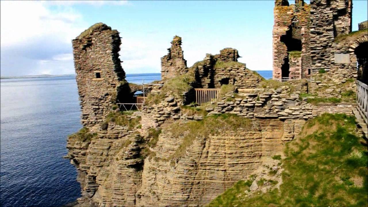 Sinclair Girnigoe Castle - Moira Kerr sings 'Thyme' - YouTube