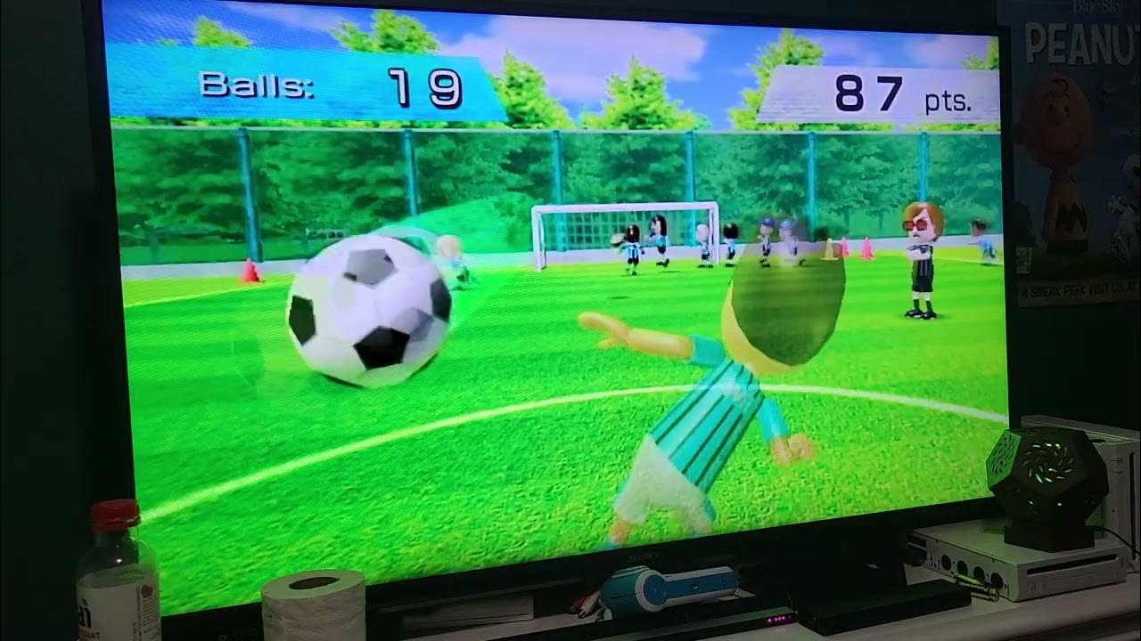 Wii Fit - Soccer Heading - YouTube