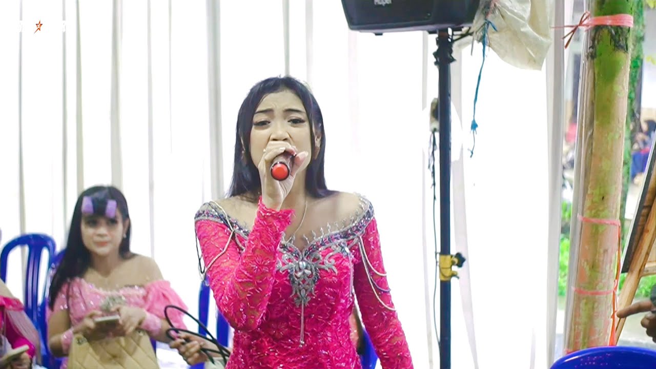 CINTA TAK TERPISAKAN cover YOLAND - ALROSTA music ROSITA audio - YouTube