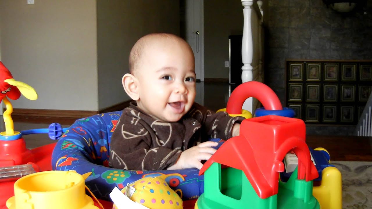 Baby Singing/Vocalizing So Cute and Funny in his Exersaucer - YouTube