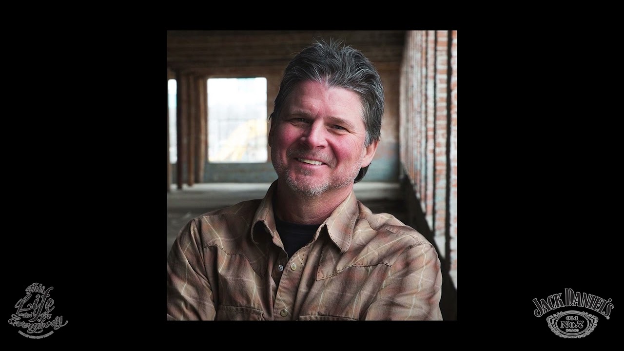 E244 - Chris Knight Talented Singer-Songwriter - YouTube