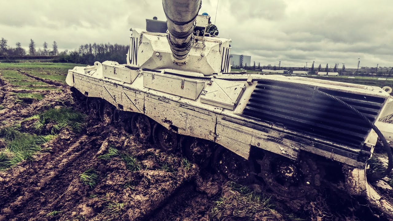 Leopard 1A5 Tank in deep mud - Danish LEOPARD 1A5 TANK - YouTube