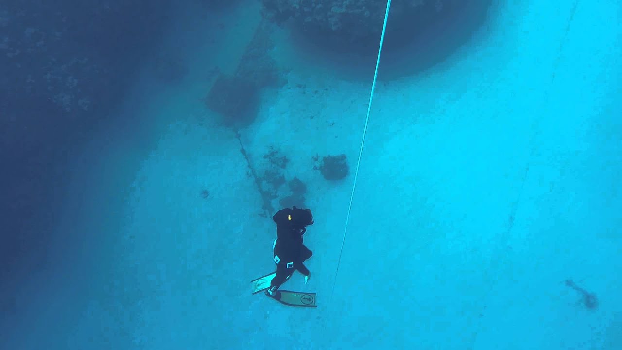 Freediving - CWT 30m - Training @ OnlyOne Apnea - YouTube