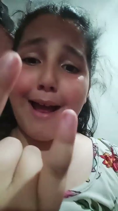 Hola volví - YouTube