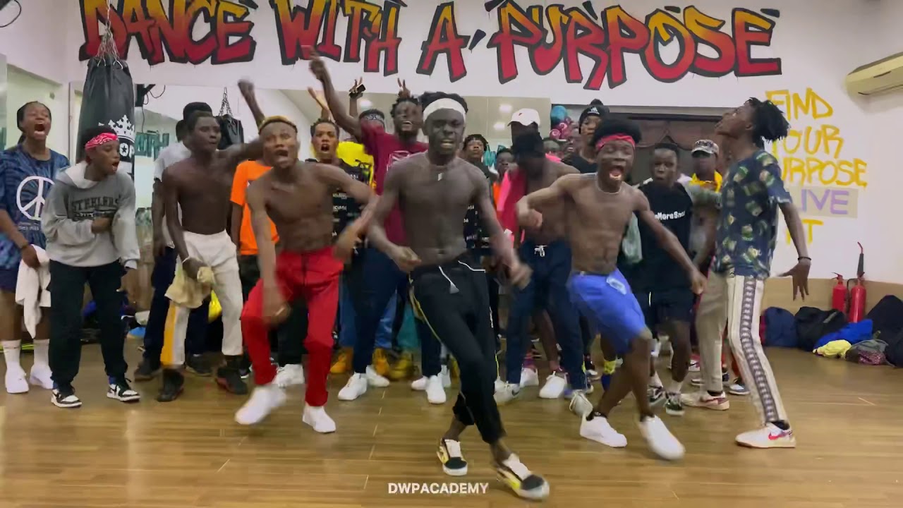R2bees ft Sarkodie - Yawa - YouTube