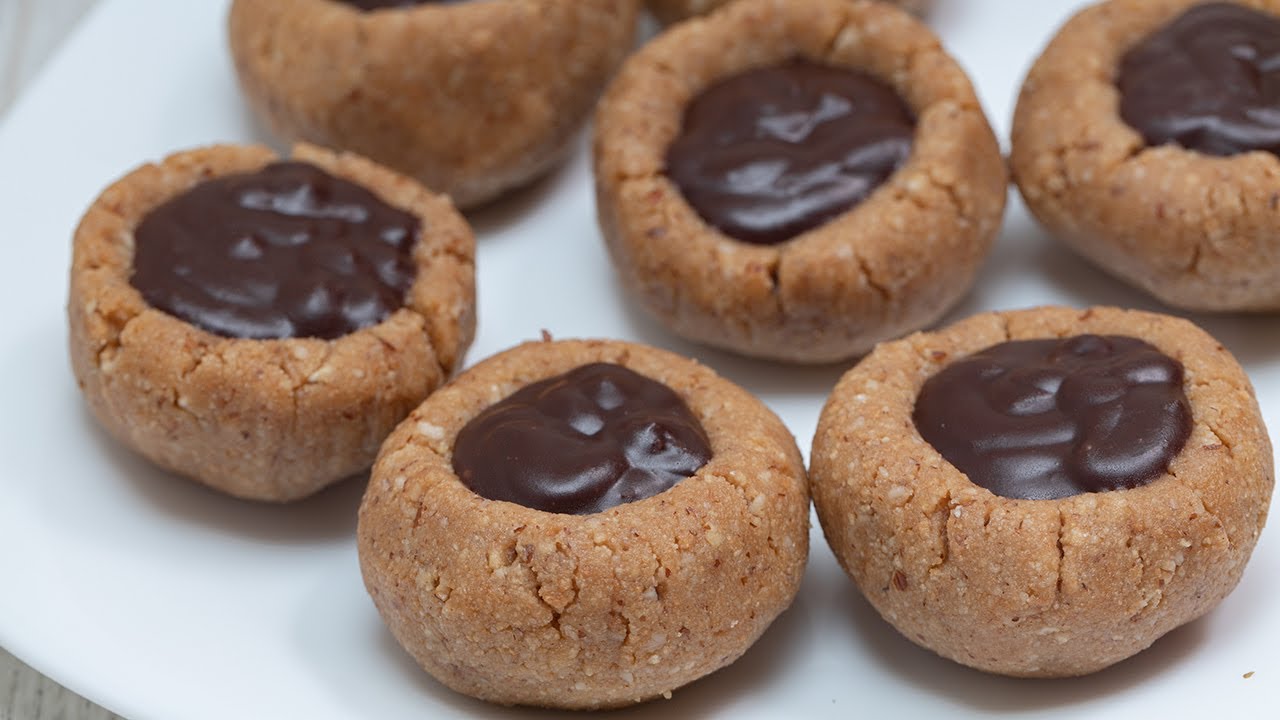 Punjene čokoladne loptice - Filled Chocolate Cookies Recipe - Bebina ...