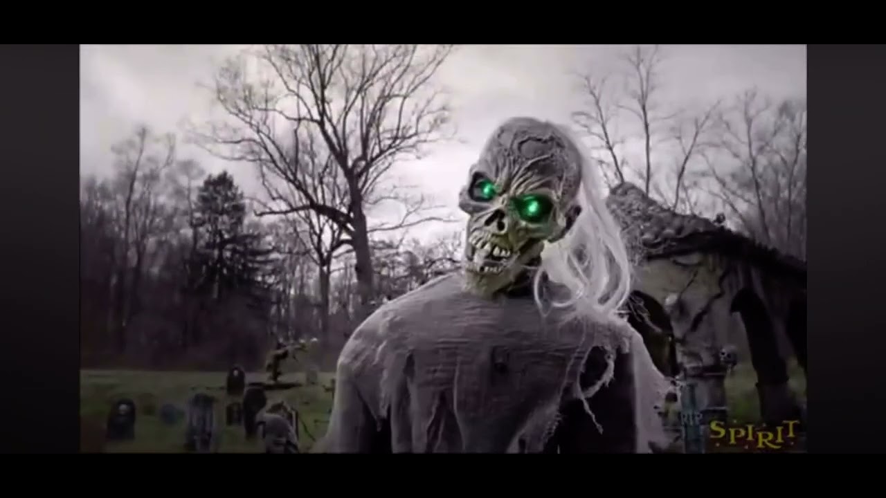 Graveyard Ghoul animatronic 2024 - YouTube