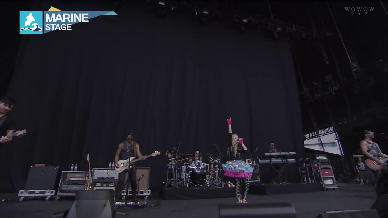 Avril Lavigne - Rock N Roll (Live In Japan 2014) - HD - YouTube
