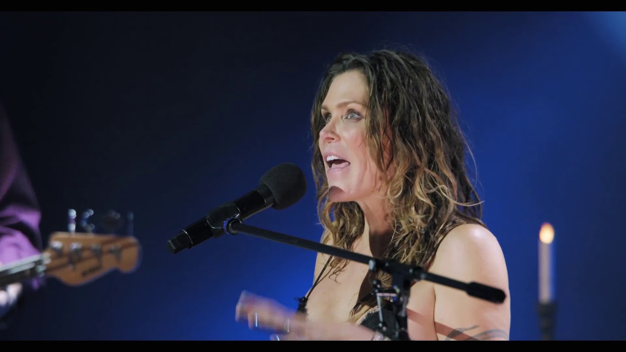 Beth Hart - Love Is A Lie (Live At The Royal Albert Hall) 2018 - YouTube
