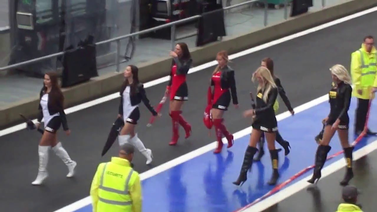 World Superbike Pit Girl WSBK Magny Cours. SBK - YouTube