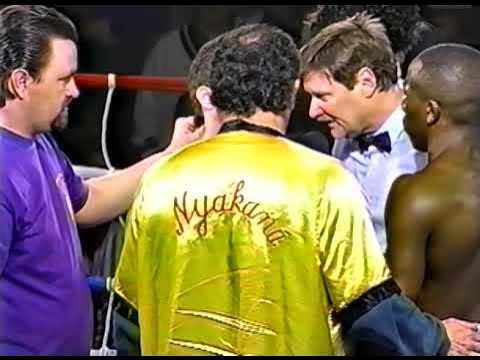 Godfrey Nyakana TKO 3 Rick Edson, 1995 - YouTube