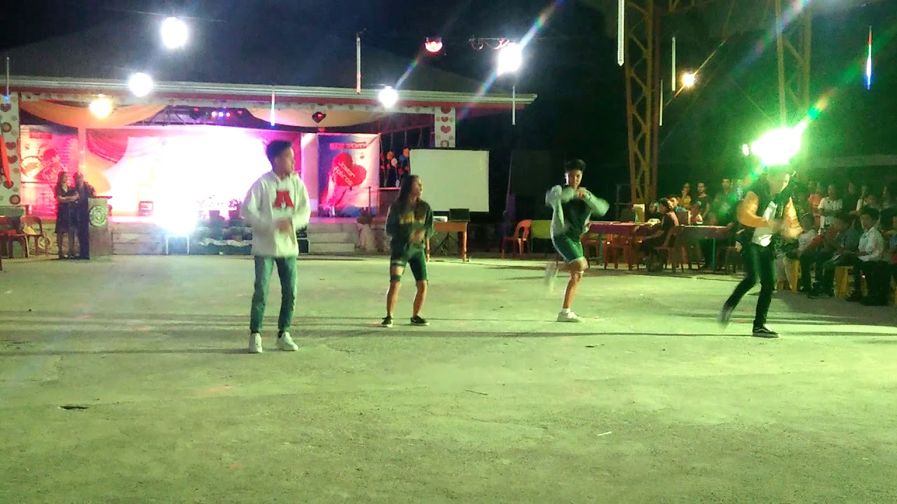 Dancing with them 😍 #REUNITE 💪 - YouTube