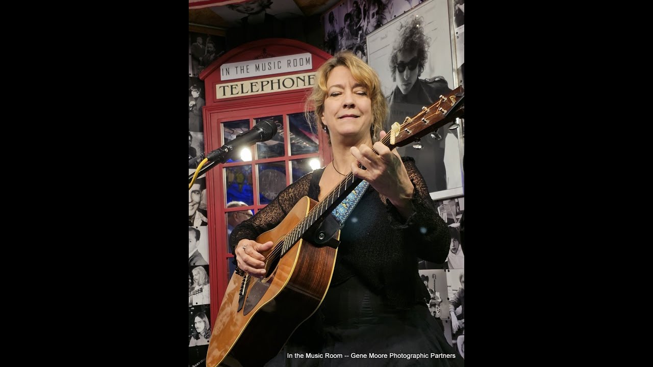 Karen Mal - In The Music Room Studio Concert - set 2 of 2 - YouTube