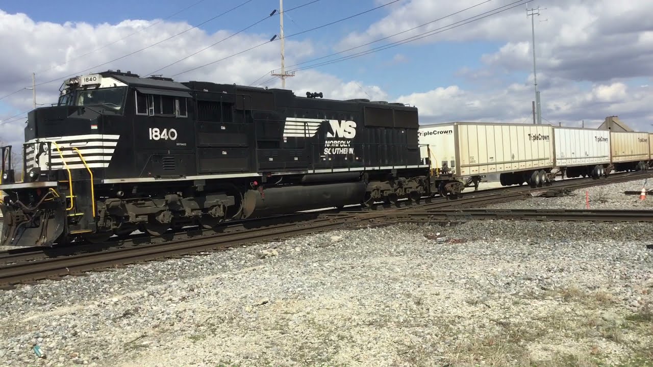 NS 1840 (SD70ACC) leads NS 255 through Decatur, IL 03/28/21 - YouTube