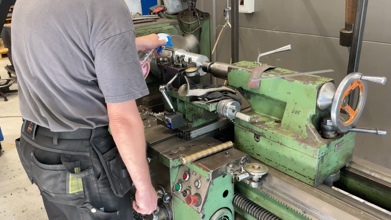 Köp Svarv Meehanite SU582 på Klaravik - YouTube