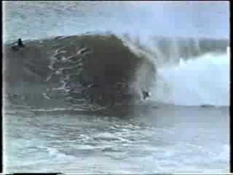 Surfing Newcastle Harbour late 80's? pt1 - YouTube