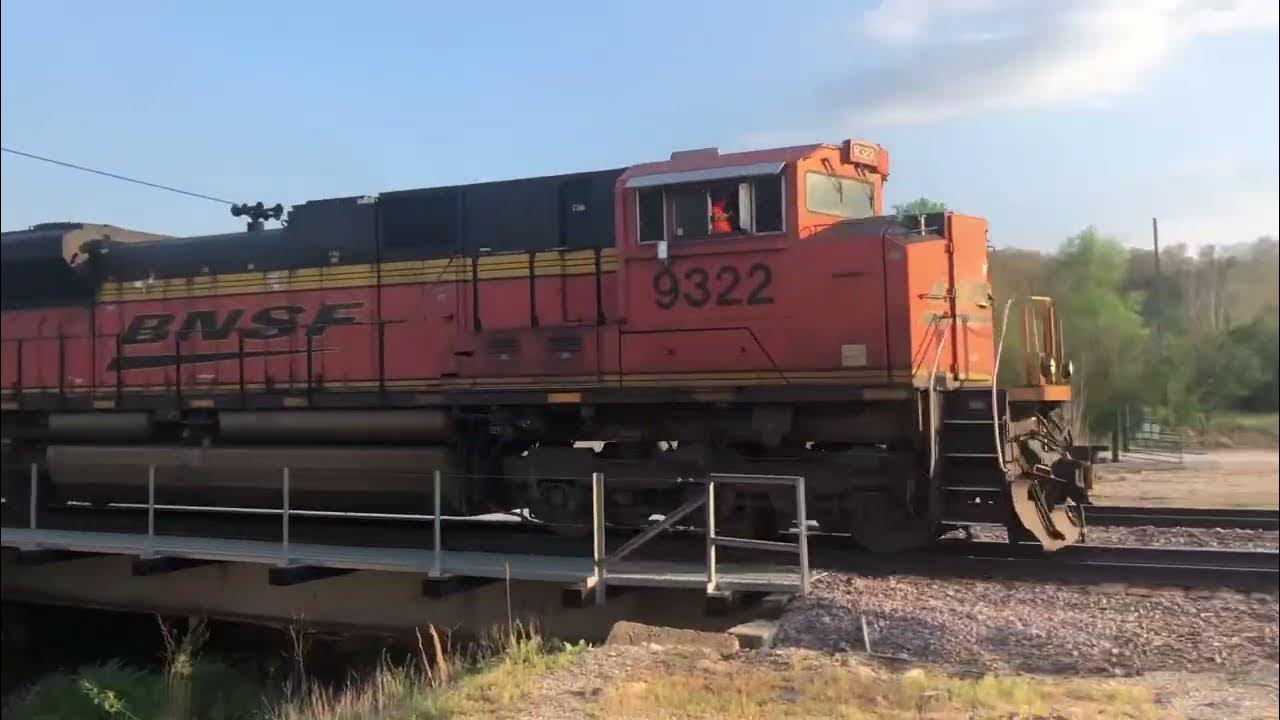 BNSF empty coal westbound - YouTube