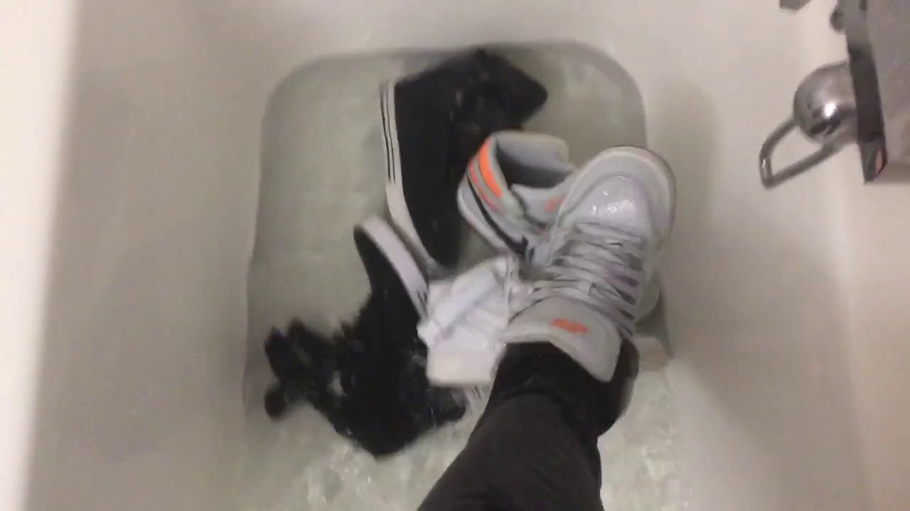 Lot's of very wet high tops - YouTube