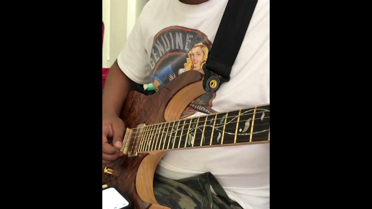 Dodit Mulyanto main gitar. keren Abis - YouTube