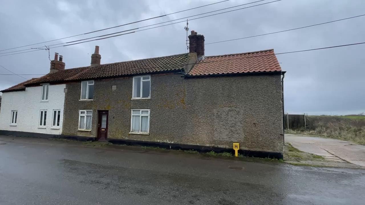 Blackhorse House, 81 Warham St, Binham NR21 0DQ - YouTube