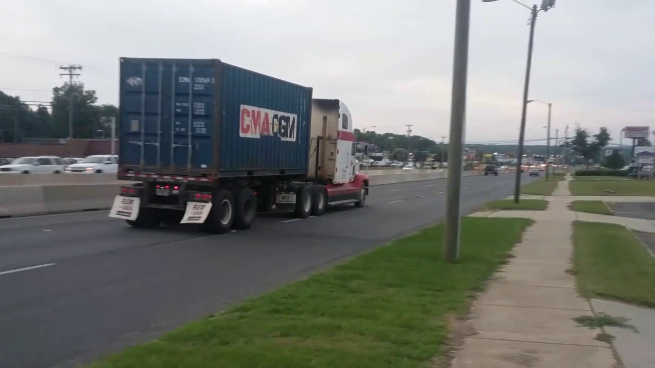 Freightliner FLD120 and International Eagle 9370 - YouTube