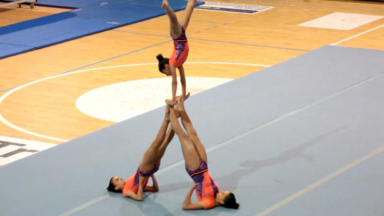 2012 05 Sarau EDV - Acrobatica GCV W3 Catarina, Carolina e Kika - YouTube