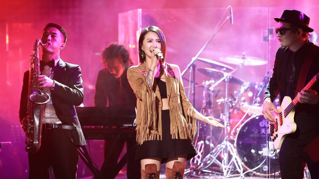 「纯享版」谭维维 Sitar Tan【Hold不住】纯净无台标｜《中国之星》EP02 - YouTube