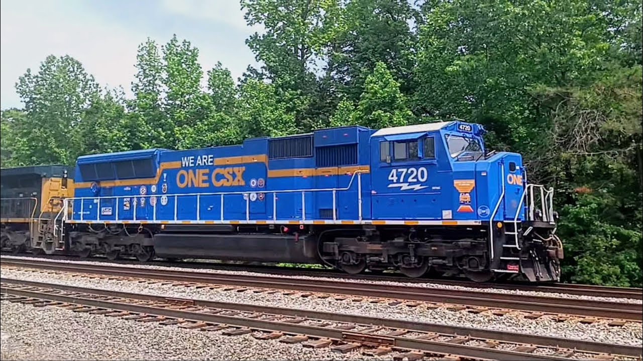 CSX Flared SD70AC #4720 "We Are One CSX" Unit Leads M407 SB In Front Of ...