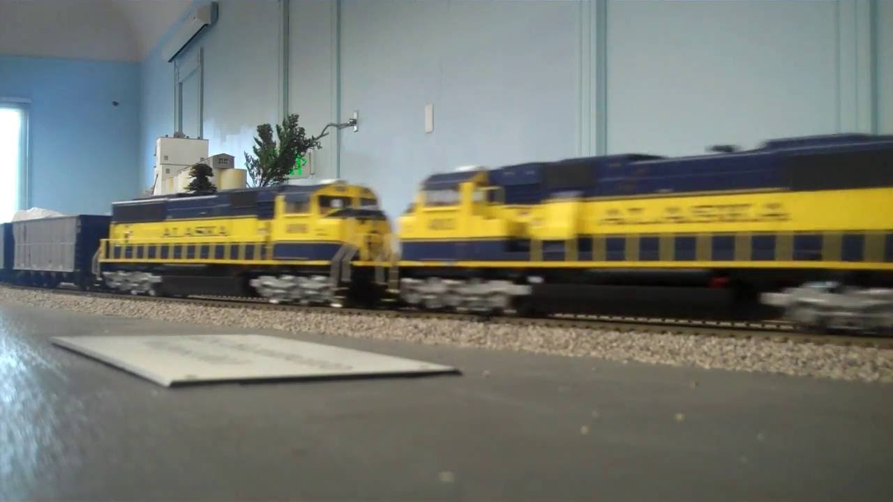 Alaska Coal Drag around the Carquinez Model Railroad Club Layout - YouTube