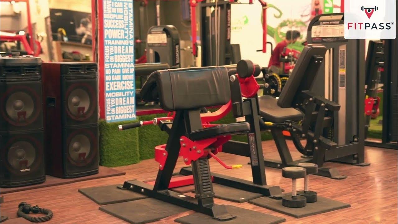 Dragon Fitness Gym Walkthrough | Gym in Nangloi, Delhi | FITPASS - YouTube