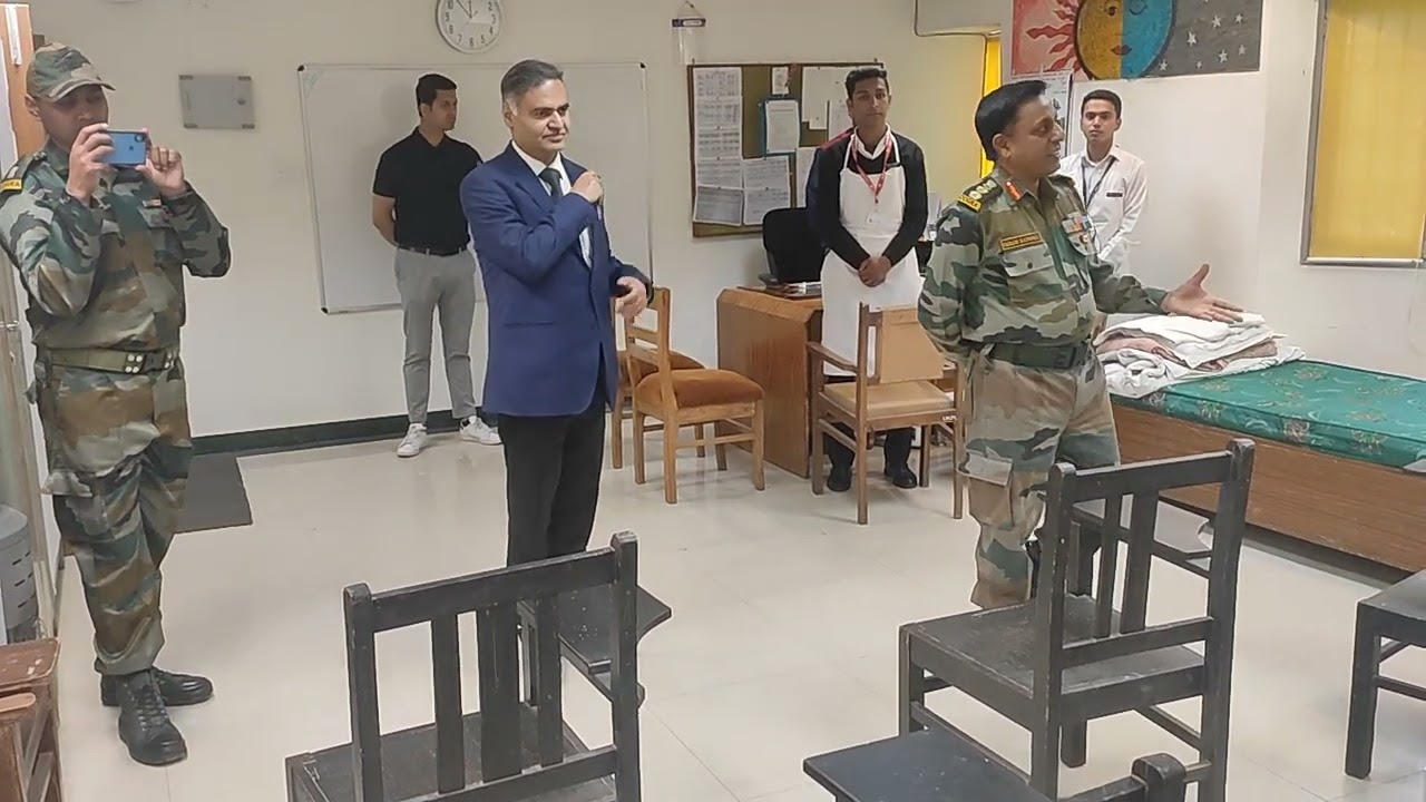 Col Vikram Singh Rathore, CO, Territorial Army, Kufri interacted with ...