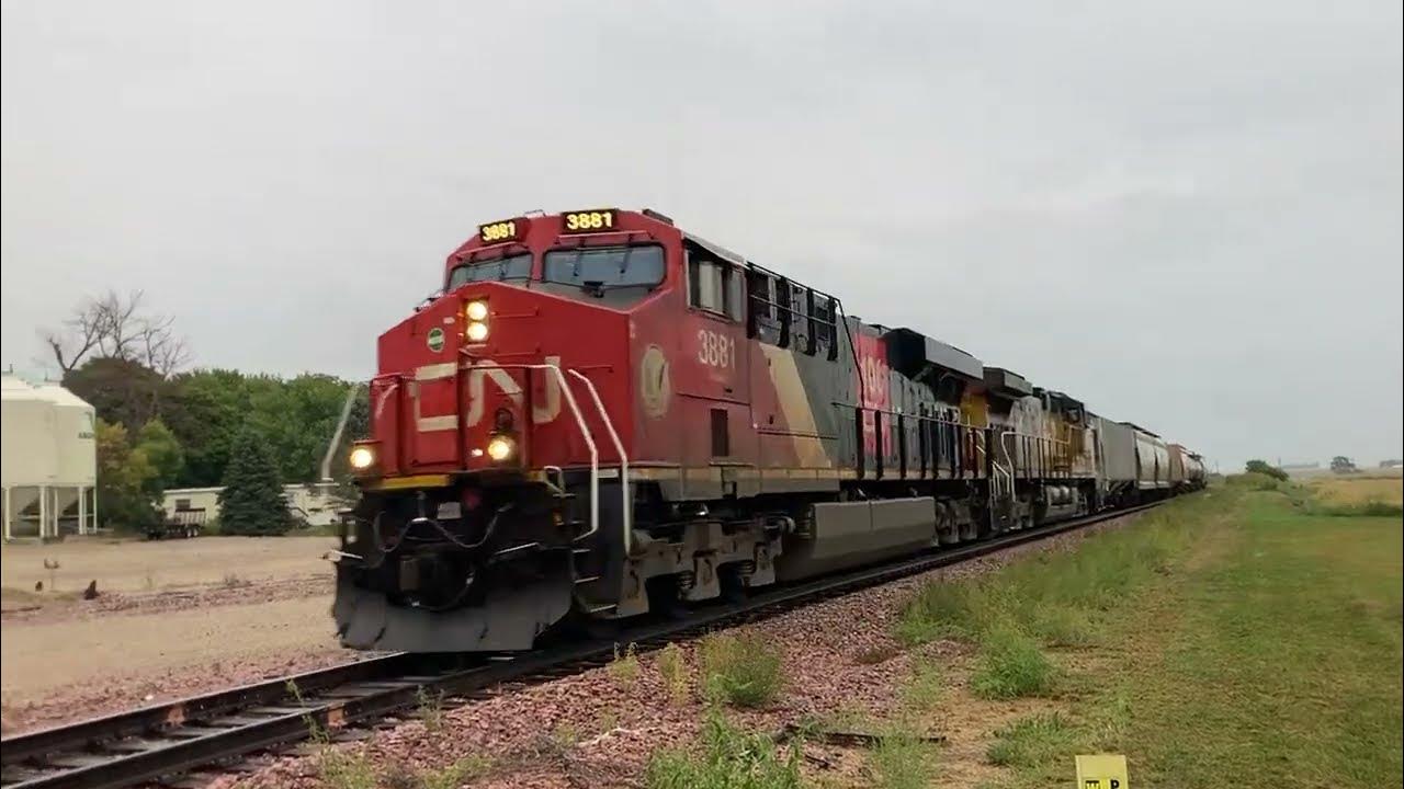 S Lewis Avenue railroad crossing, CN 3881 and UP 7230, Cleghorn, IA - YouTube
