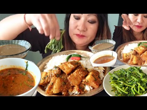 Nepali Khana Sungurko Masu Kalo Dal सँग भात || Pork Curry Black Lentil ...
