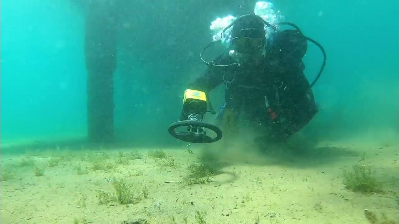 Underwater Metal Detecting Lake Tahoe - YouTube