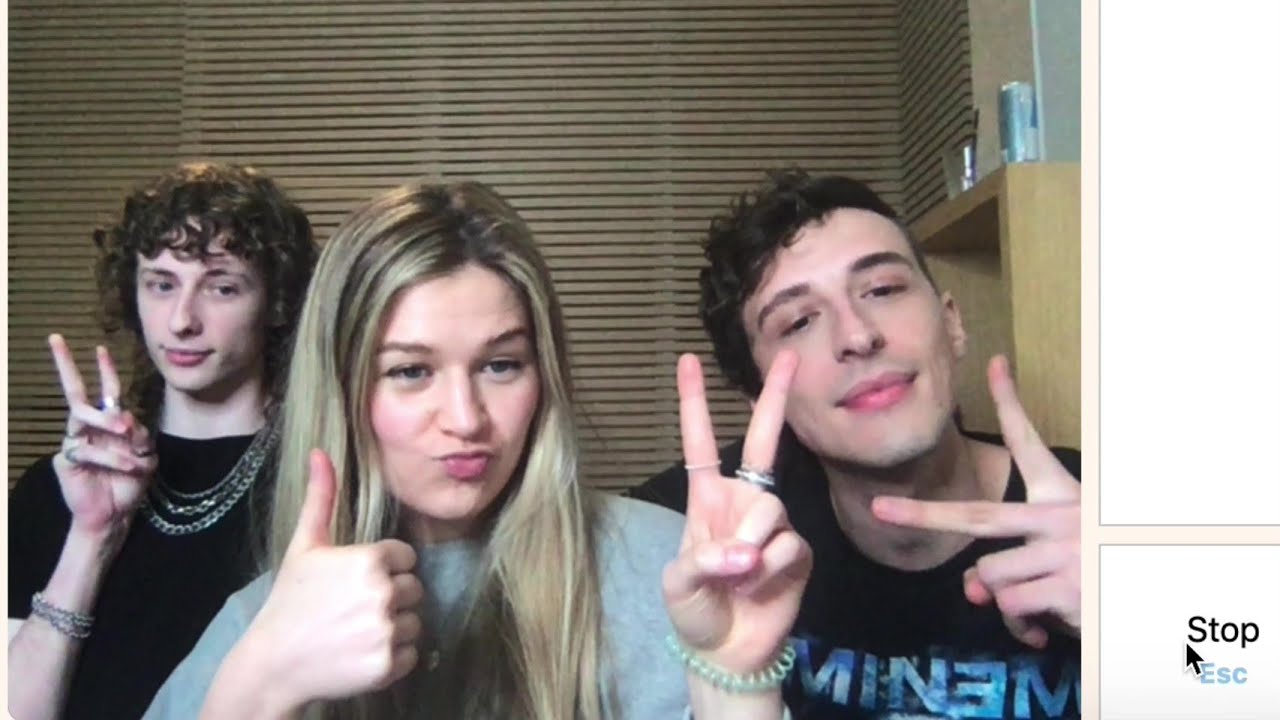 SORRY NO HABLO ESPñOL - OMEGLE con Augusto Weid y Pugliato - YouTube