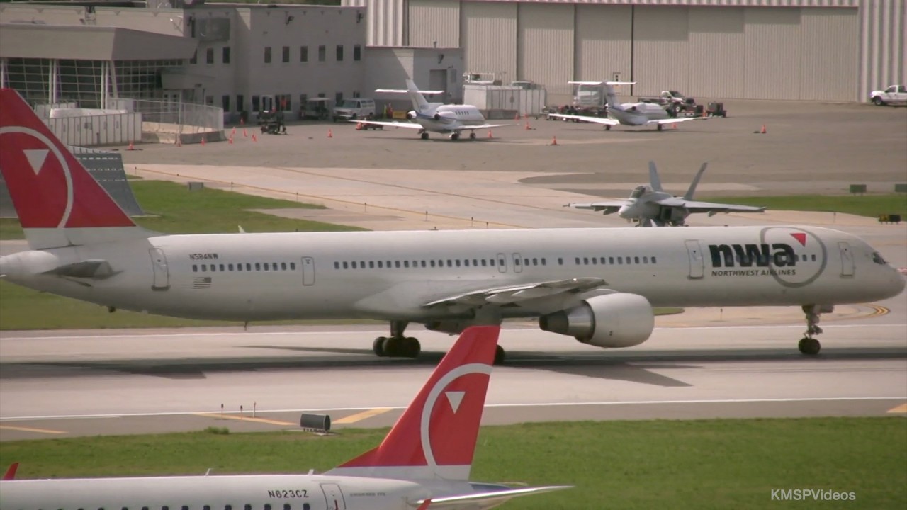 F-18 Hornet Rocketing Departure from Runway 30L KMSP/MSP - YouTube