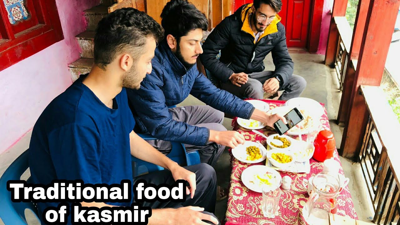 Traditional food of Kashmir | kashmir food street | kashmiri chai ...