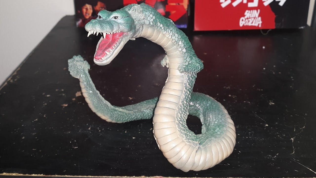 Y-MSF Vinyl Manda figurine review - YouTube