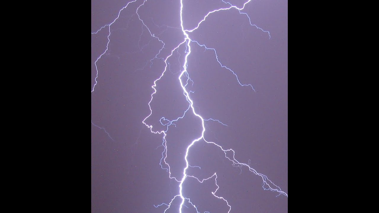 Udar groma - YouTube