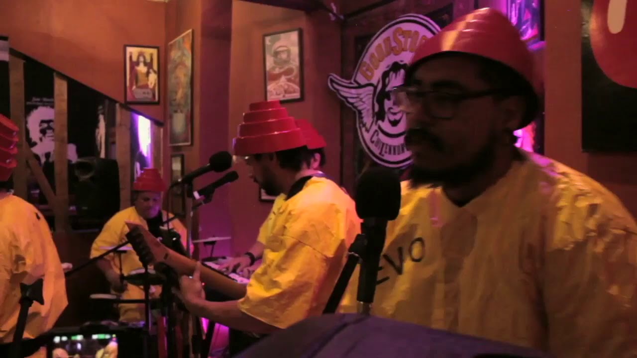 NEW DEVOLUTION tributo a DEVO - Going Under - YouTube