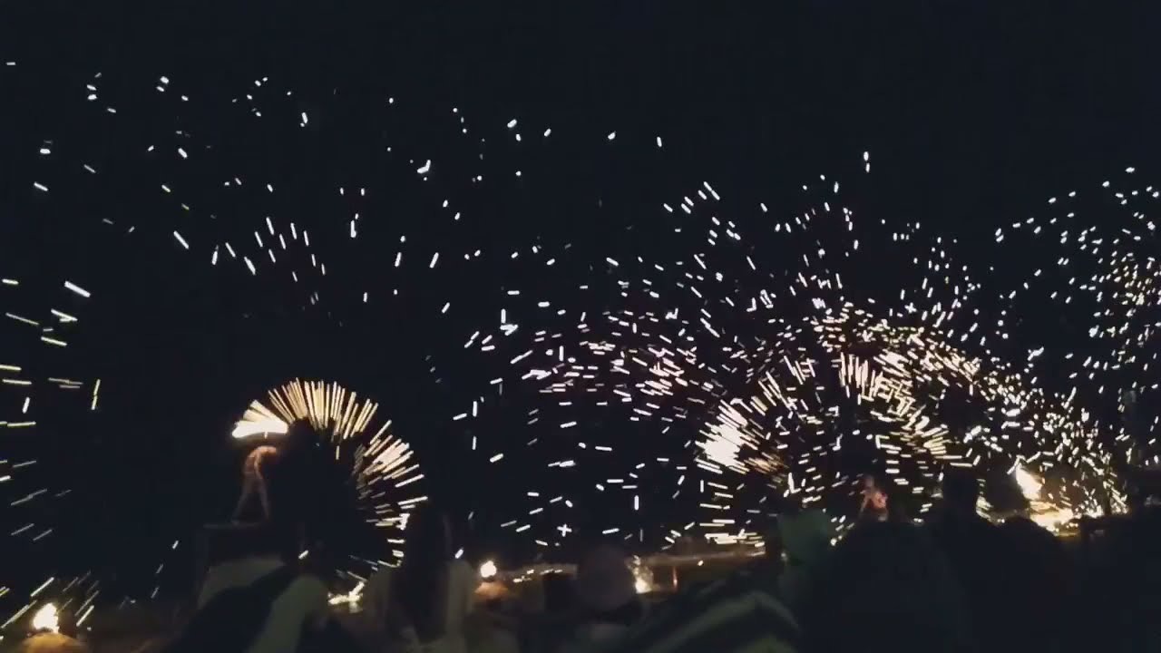 Fire show at Coco Tam's Beach Bar @ Samui Thailand - YouTube