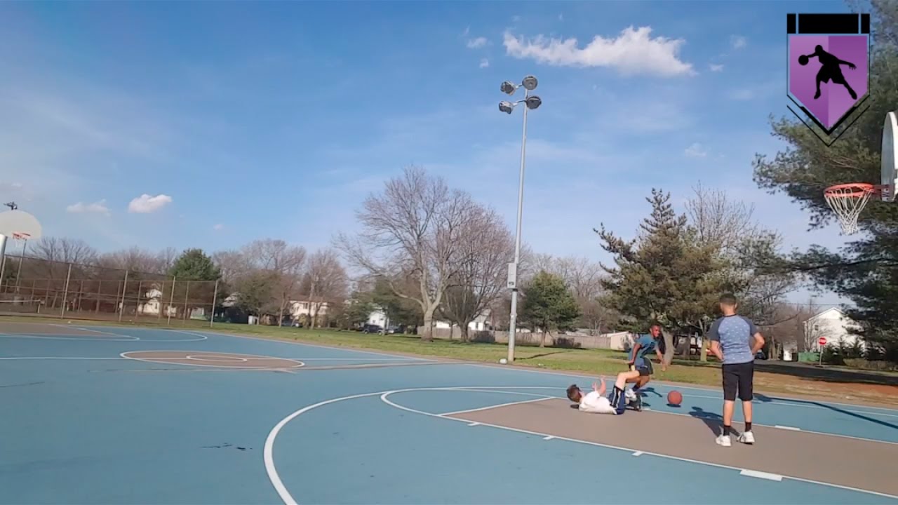 2v1 IRL BASKETBALL GAME! - YouTube