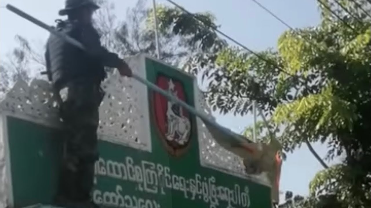 KNU KNLA & PDF | Captured of Myanmar Military Uniforms and BGF Uniforms ...