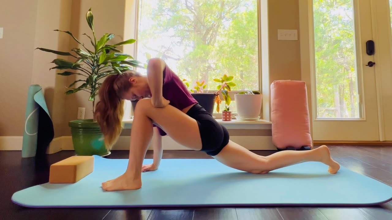 Quick Hip Fix | Yoga to Release Tension & Low Back Pain | Grounding Flow - YouTube