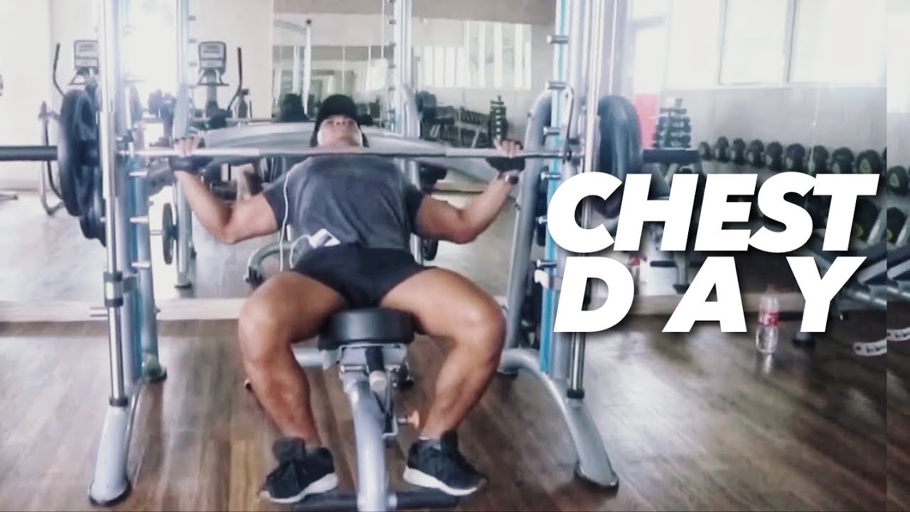 Gerakan Latihan Otot Dada - YouTube