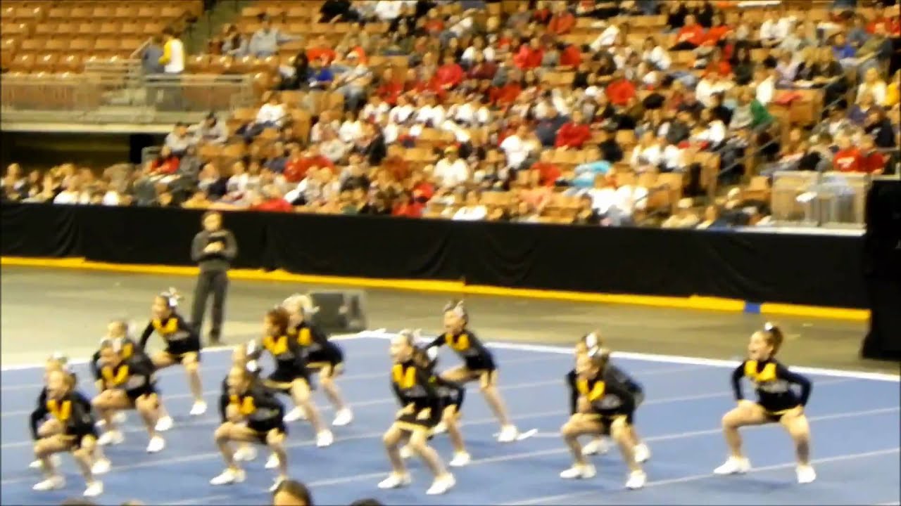 Salem Rams 2010 Cheerleading Regional Championships - YouTube