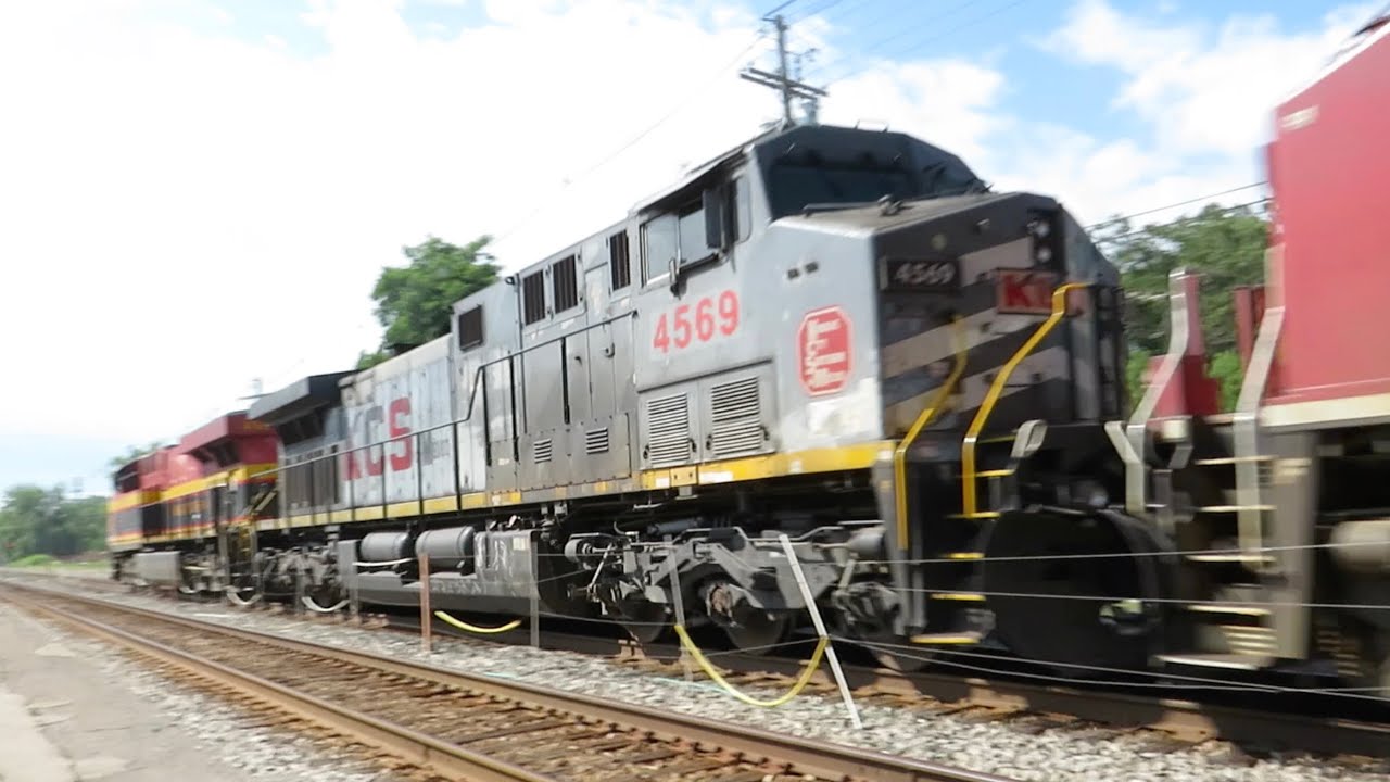 KCS GREY GHOST! KCSM 4569 Trails CP 247 with awesome power move and CSX YN2 AC44 Leader on CP ...